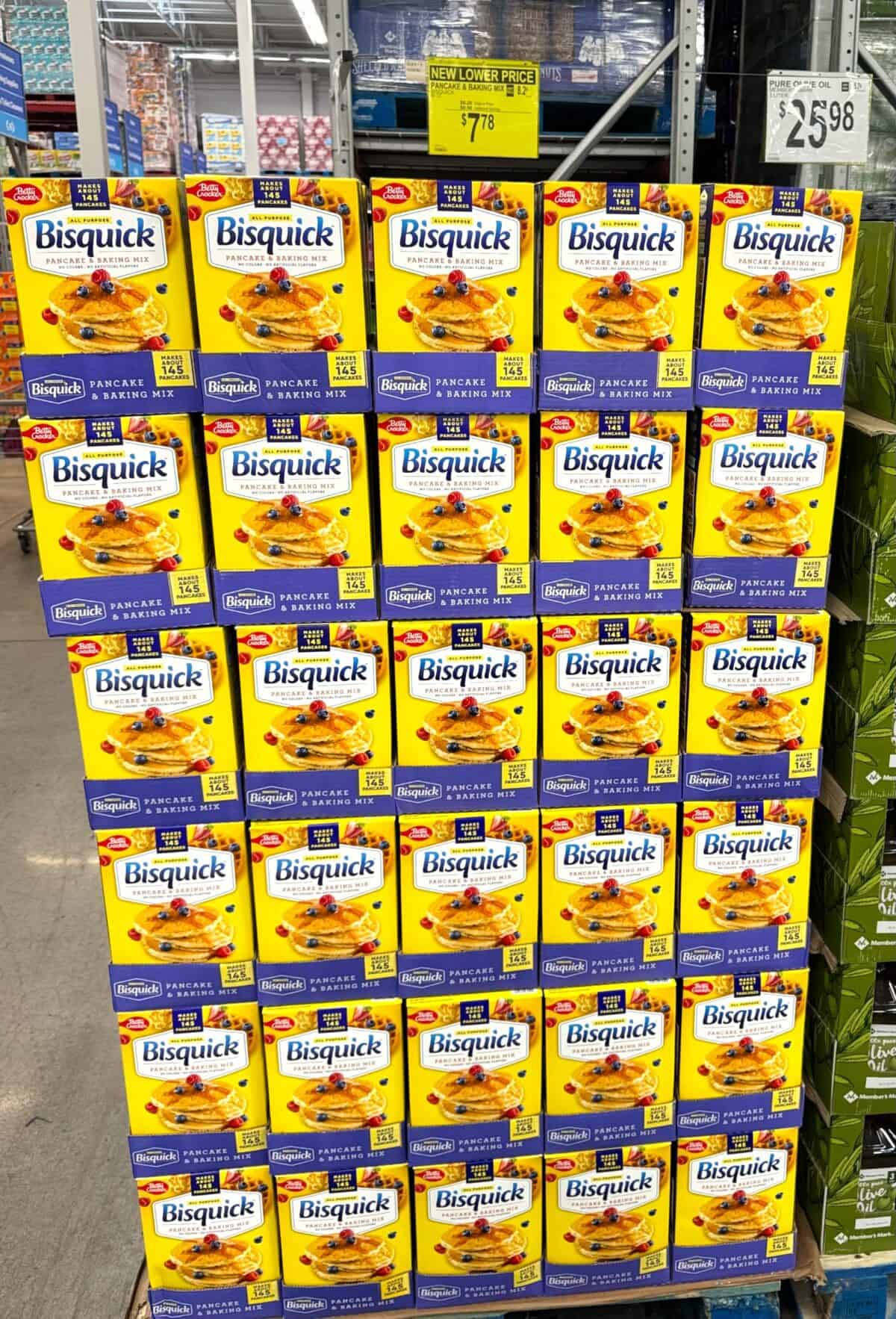 Easy Bisquick Chicken and Dumplings Quick 4 Ingredients - The Vintage Cook